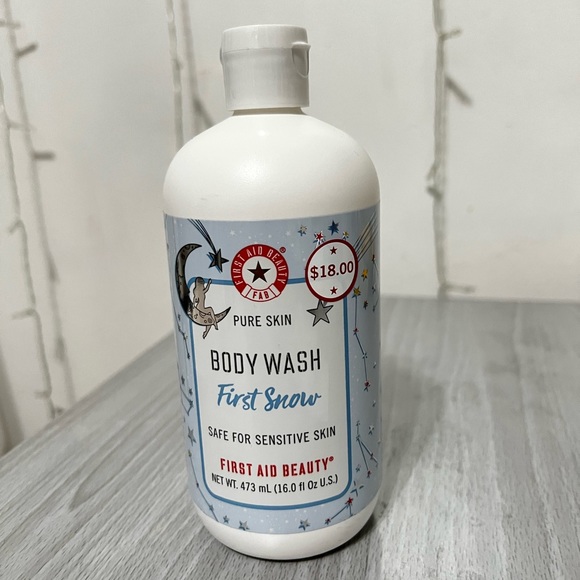 First Aid Beauty | Bath & Body | First Aid Beauty Body Wash First Snow ...